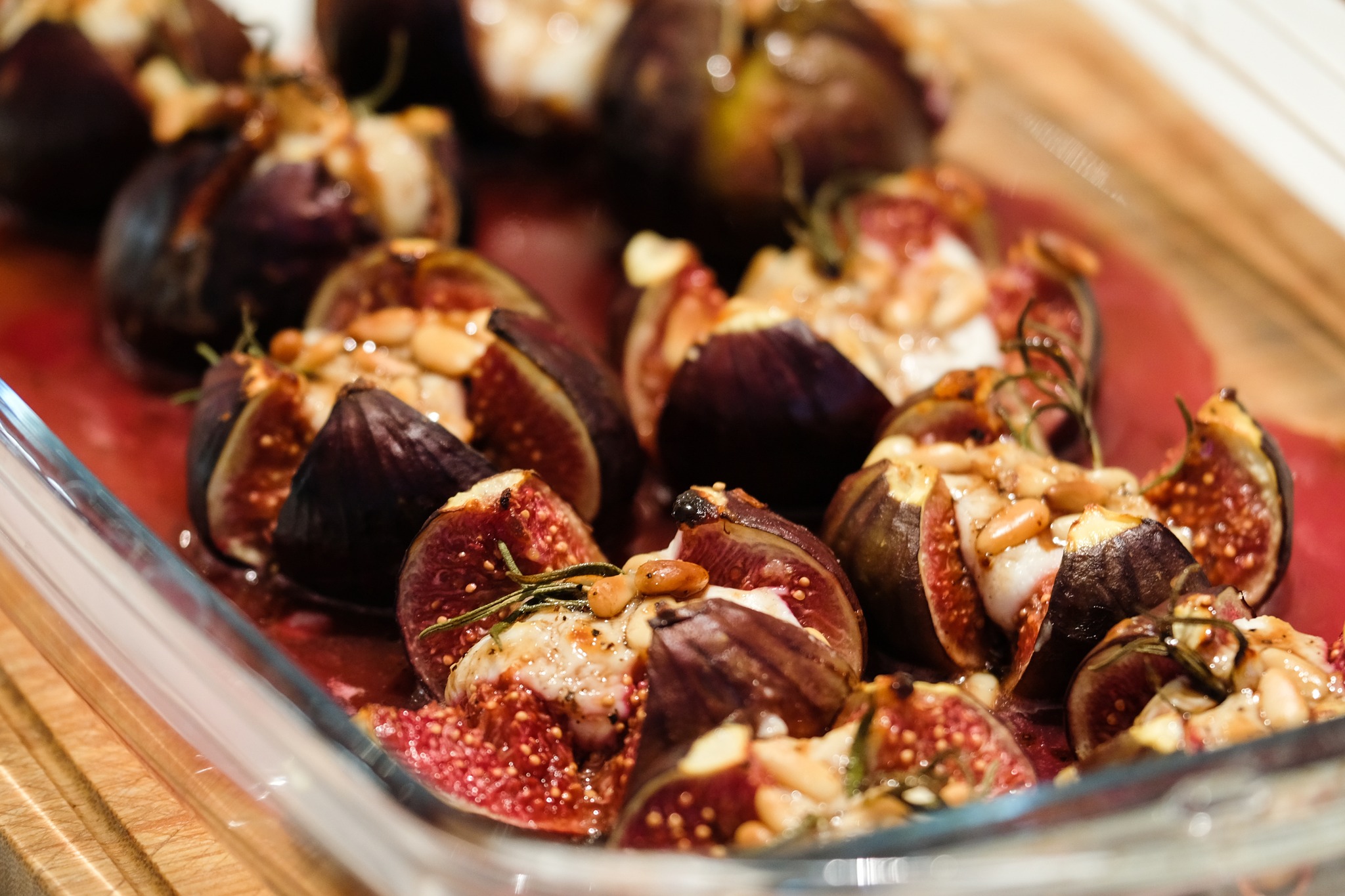 Baked Figs With Goat Cheese - Israel Cart